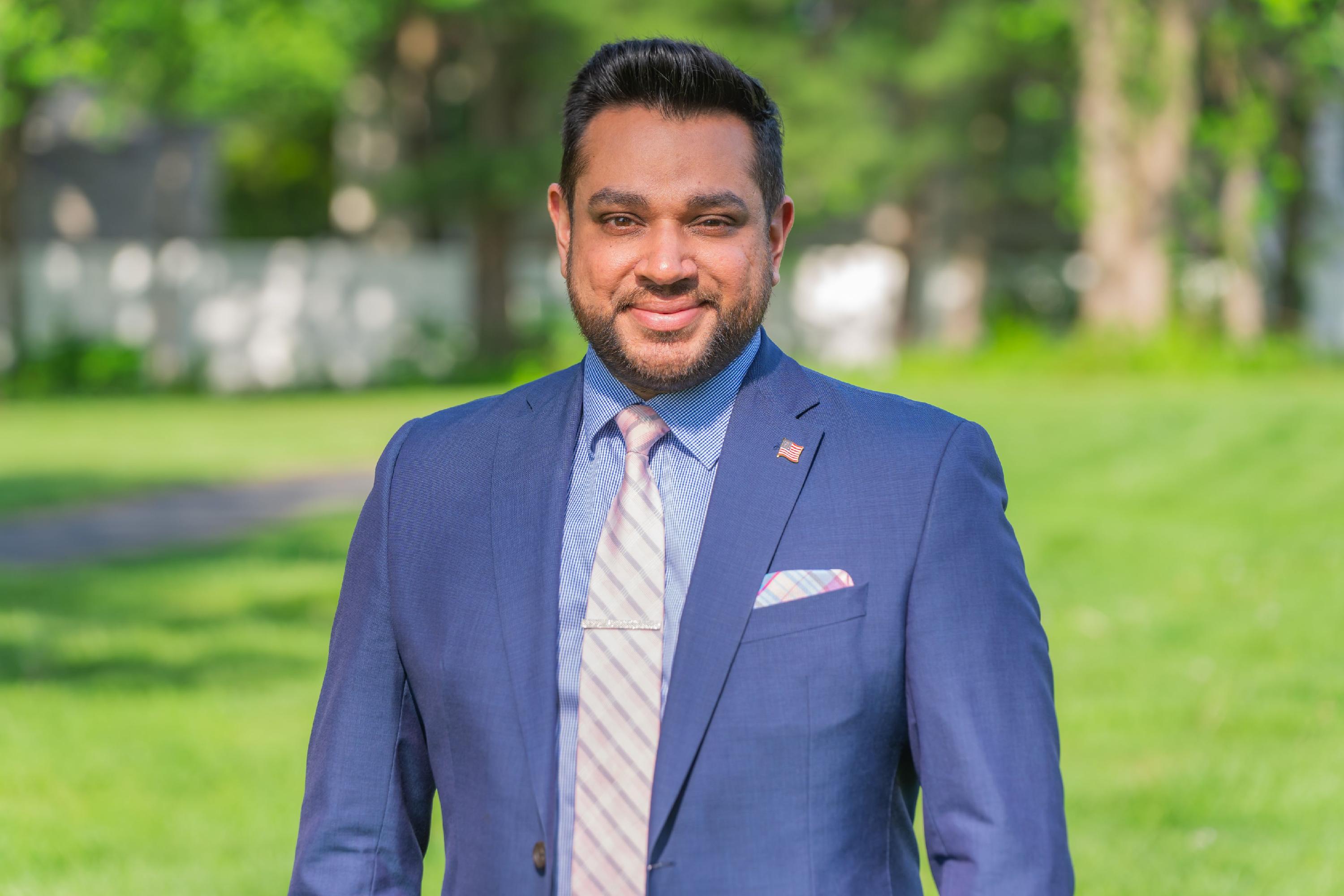 Sam Joshi Begins Second Term as Edison Mayor Amid Celebration and Scrutiny